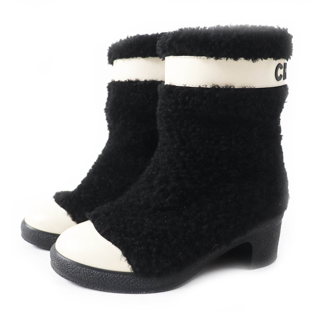 CHANEL short boots Women COCO Mark logo sheepskin boots/ シャネル ショートブーツ ...