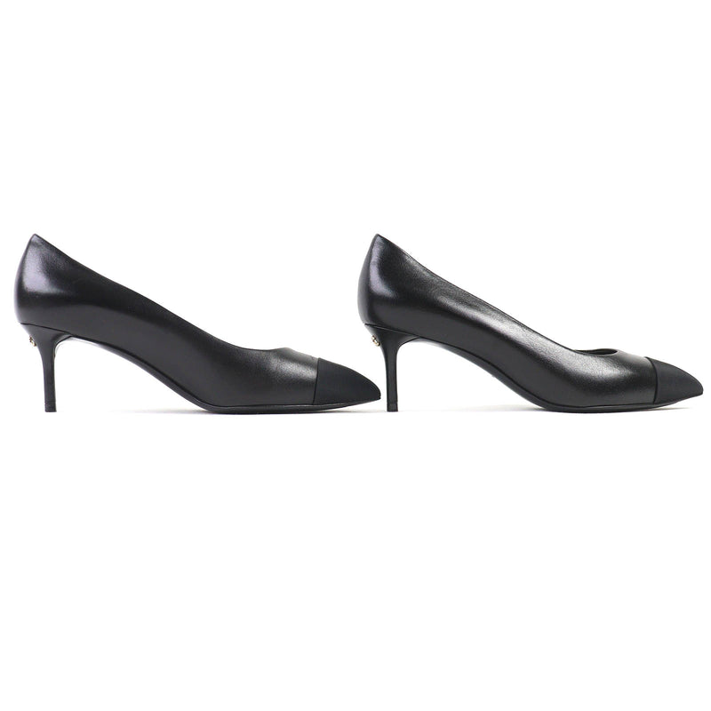 CHANEL Black pumps Women COCO Mark Different Material Switching Pointe ...