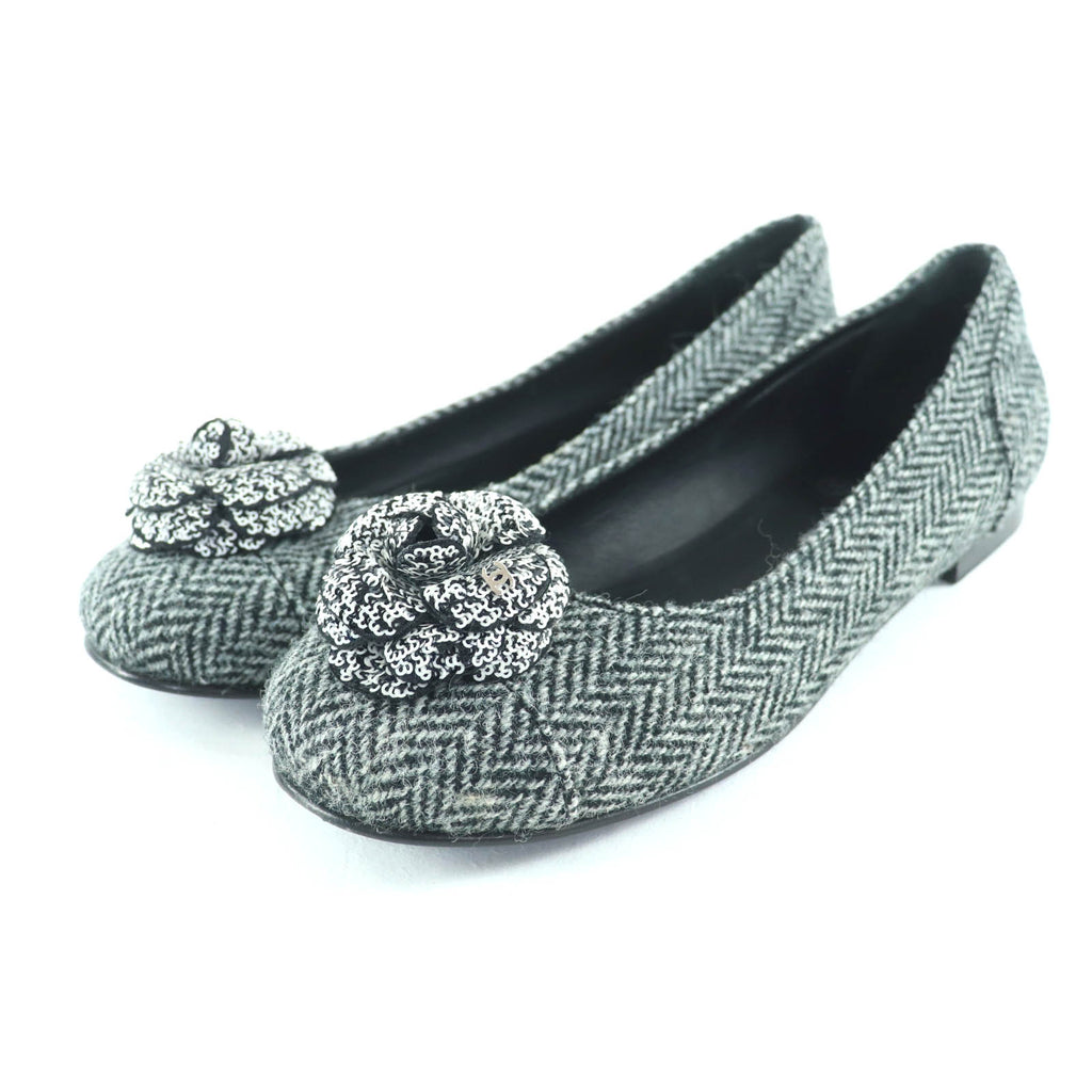 CHANEL pumps Women COCO Mark Tweed Flats with Sequined Camellia シャネル パ ...