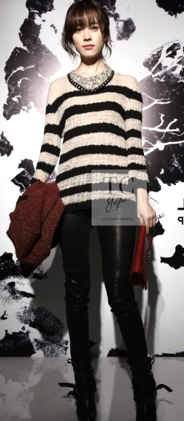 シャネル トップス セーター CHANEL ブラック モカ ベージュ ボーダー カシミヤ アルパカ 女優 ハンヒョジュ 着 11A Black ...
